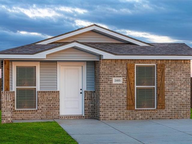 2003 Tractor Ave, Wolfforth, TX 79382