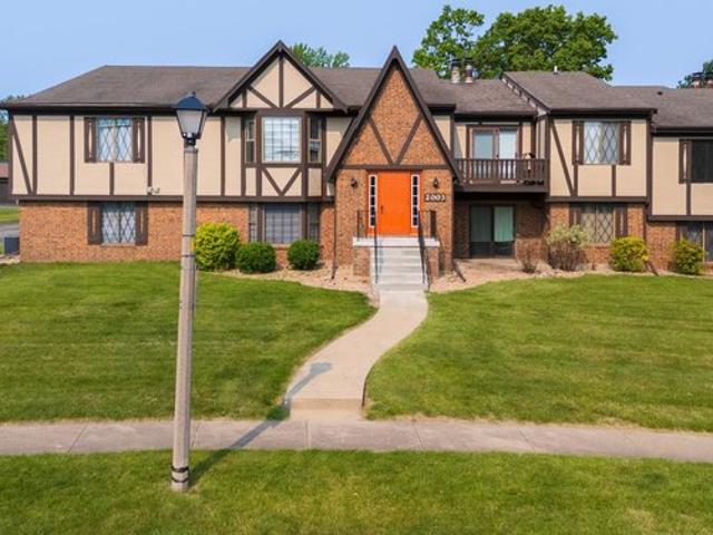 2003 Tracy Dr Apt 1, Bloomington, IL 61704