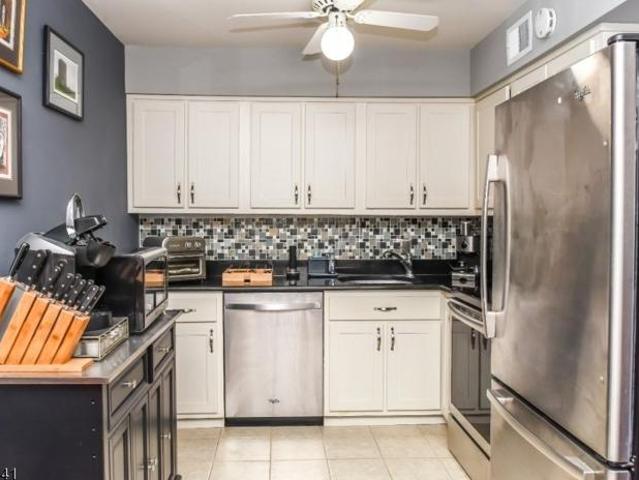2003A Stonegate Ln, Stanhope, NJ 07874