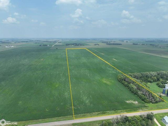 200th St, Eagle Lake, MN 50264