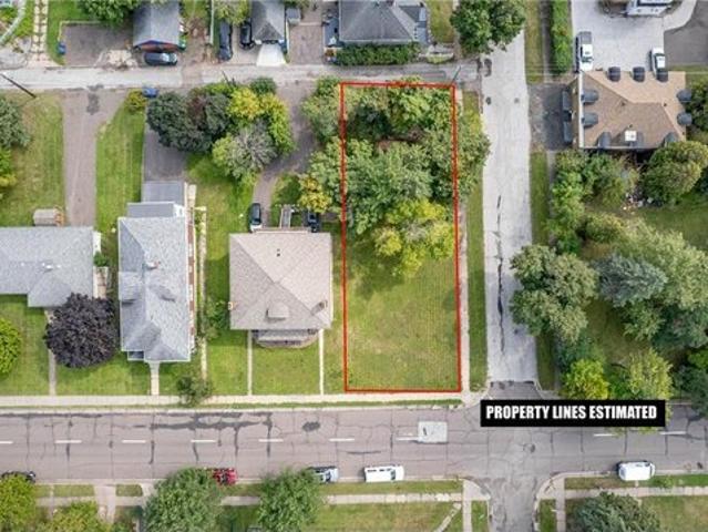 200X E 3rd St, Duluth, MN 55805