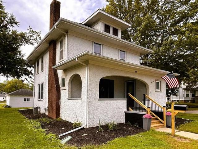 200 3rd Ave, Charles City, IA 50616