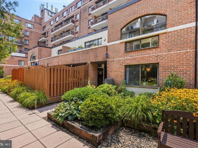 200 10 Lombard Street # GU 6