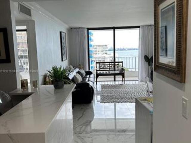 200 15th Rd SE #14E, Miami, FL 33129