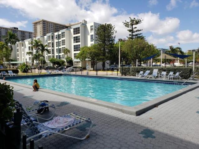 200 177th Dr #402 3, Sunny Isles Beach, FL 33160