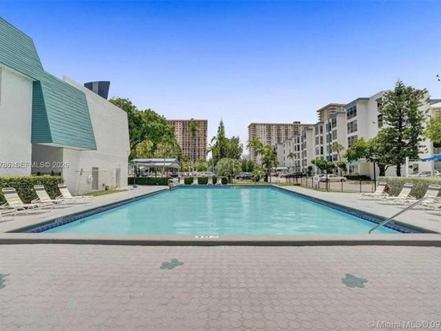 200 177th Dr Apt 416, Sunny Isles Beach, FL 33160