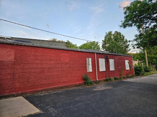 200 202 S Main Street