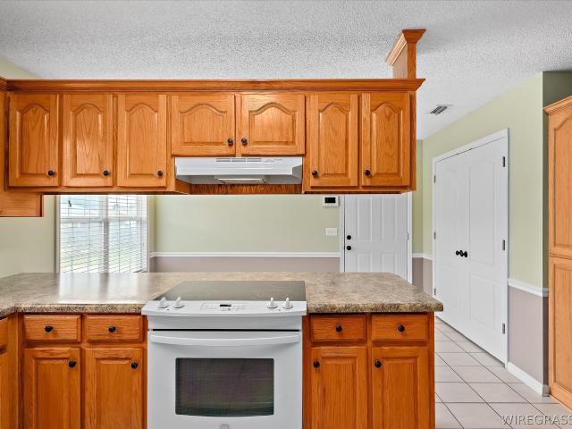200 County Road 276