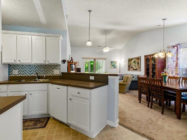 200 Country Manor Dr. B