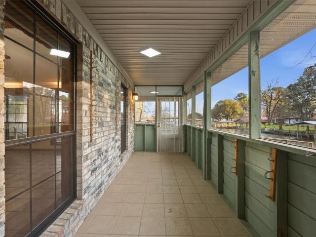 200 Cove View Drive