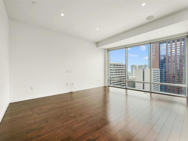 200 Congress Ave # 24B