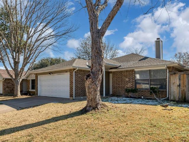 200 Caprock Dr, Arlington, TX 76018 | MLS #21165 | Compass