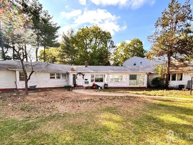 200 Cedar Ave, Highland Park, NJ 08904