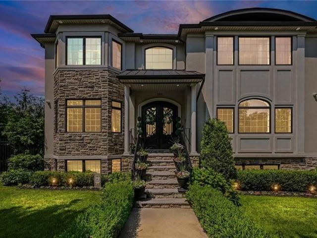 200 Cheevers Ln, Staten Island, NY 10307