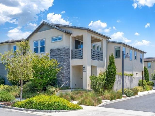 200 Chorus, Irvine, CA 92618