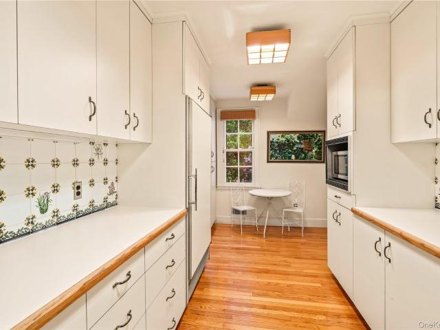 200 Cleft Rd, Mill Neck, NY 11765 | MLS #987913