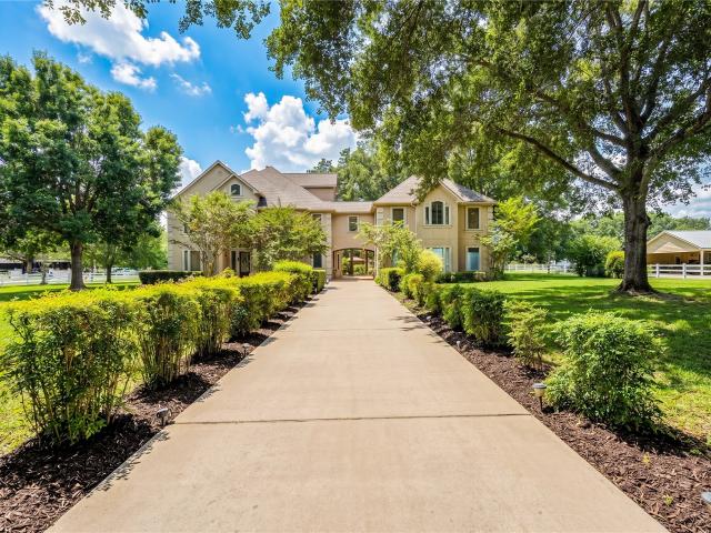 200 Creekside Court