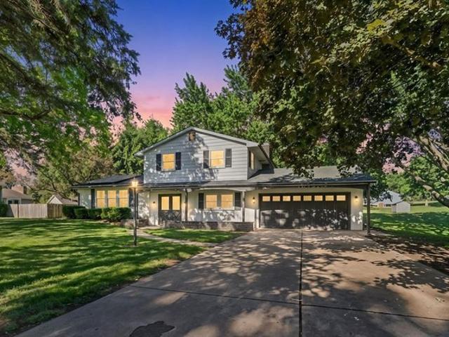 200 Crescent Ave, Kendallville, IN 46755