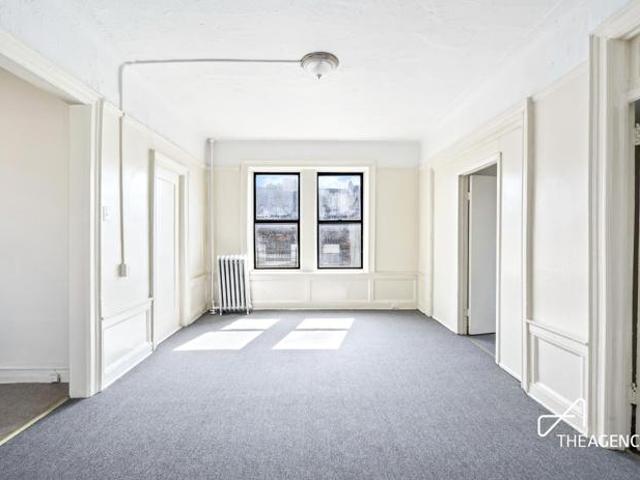 200 Crown St #5, New York, NY 11225