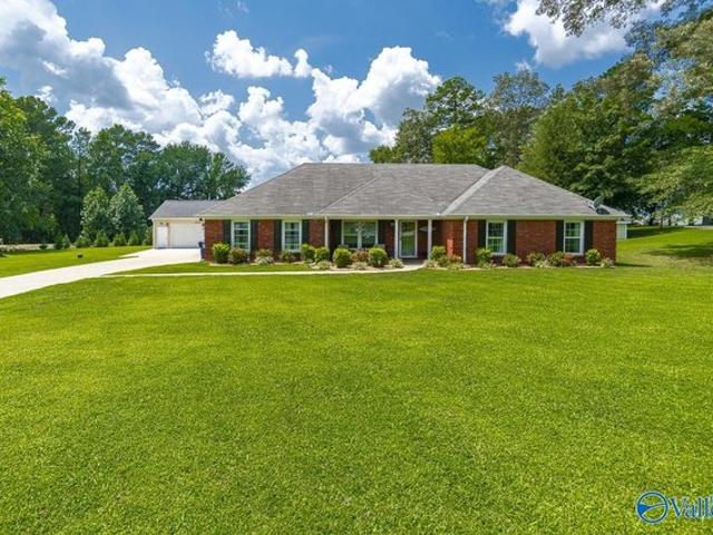 200 Amber Ln, Harvest, AL 35749