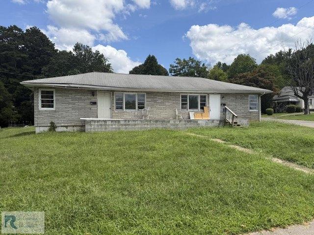 200 and 20 Gery St, Danville, VA 24540
