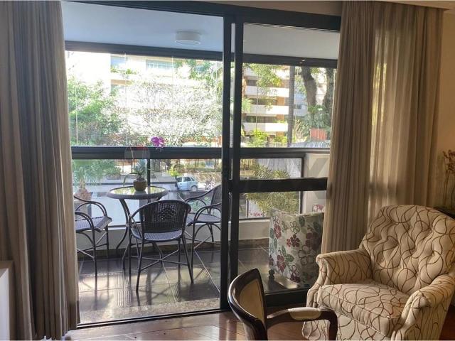 200 Área Útil Apartamento Alugar, 4 Dormitórios localizado em Santa Cecília, São Paulo, São Paulo, 01230000 | Brasil