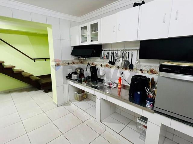 200 Área Útil Casa Alugar, 4 Dormitórios localizado em Rua Pedro Galrão do Nascimento, 185, Centro, Mairiporã, São Paulo, 07600213 | Brasil
