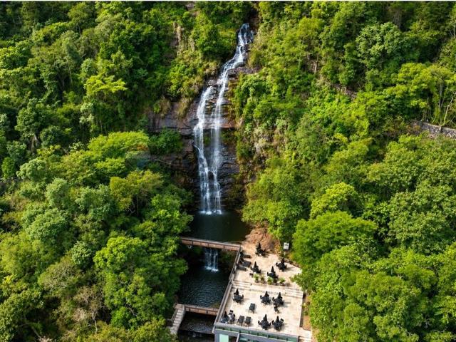 200 Área Útil Casa de Condomínio Alugar, 4 Dormitórios localizado em Retiro do Chalé, Brumadinho, Minas Gerais, 32490370 | Brasil