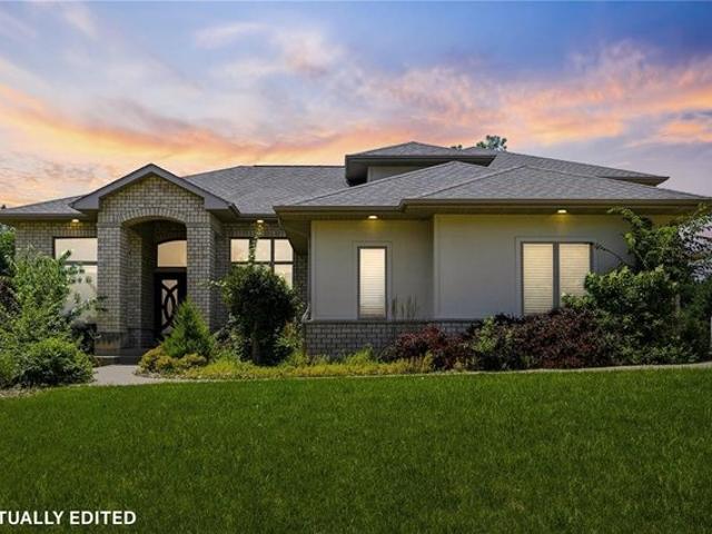200 Auburn East Ln, Coralville, IA 52241