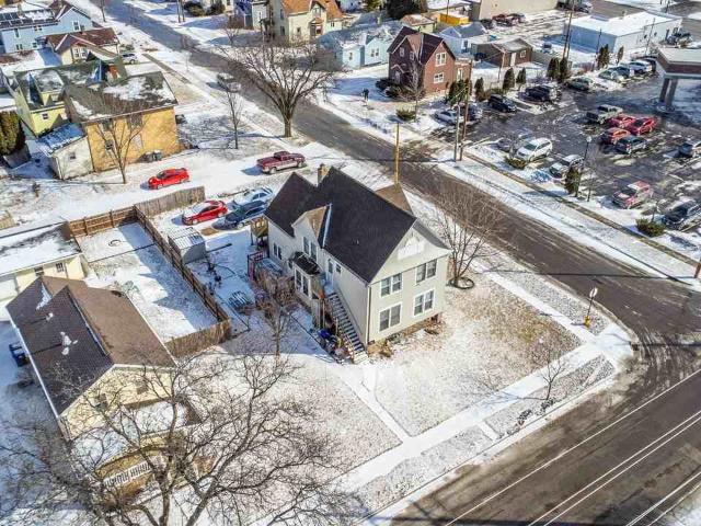 200 Bond Street Studio Apartment for Rent at 200 Bond St, Neenah, WI 54956