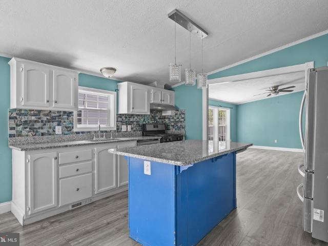 200 Boones Drive