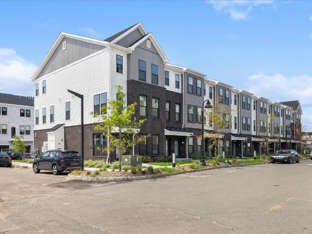 200 Balsam St # 208