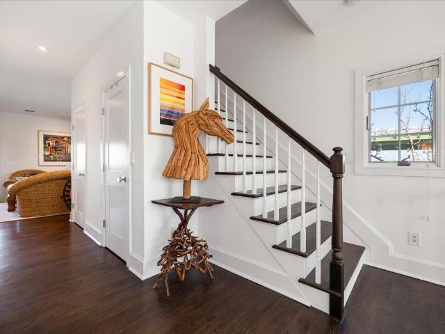 200 Bermuda Street 6
