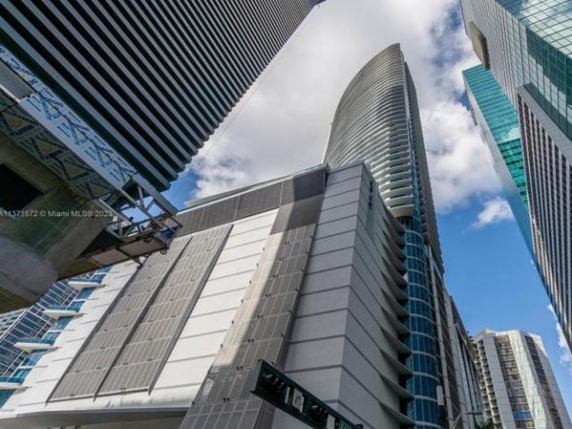 200 Biscayne Blvd Way #3102, Miami, FL 33131