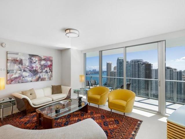 200 Biscayne Blvd Way #3207, Miami, FL 33131