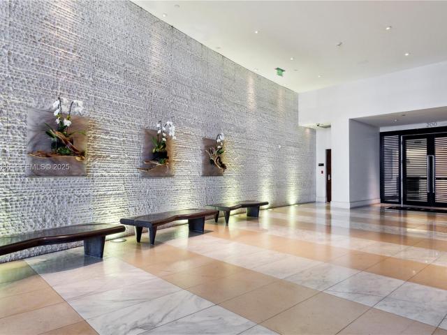 200 Biscayne Blvd Way, LPH 4912, Miami, FL 33131 | MLS #A11733