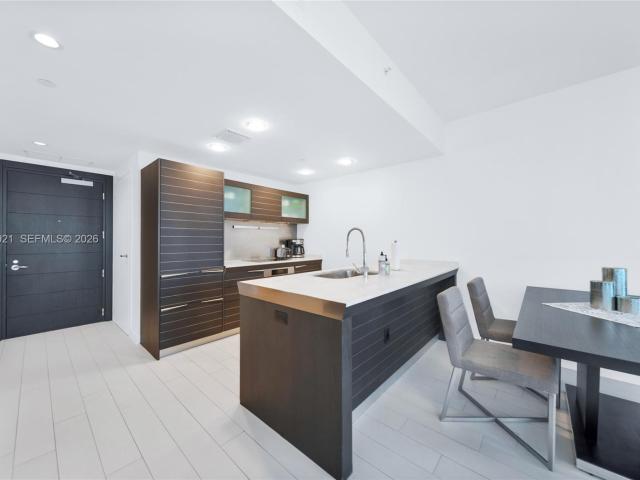 200 Biscayne Blvd Way, Unit 3811, Miami, FL 33131 | MLS #A11972