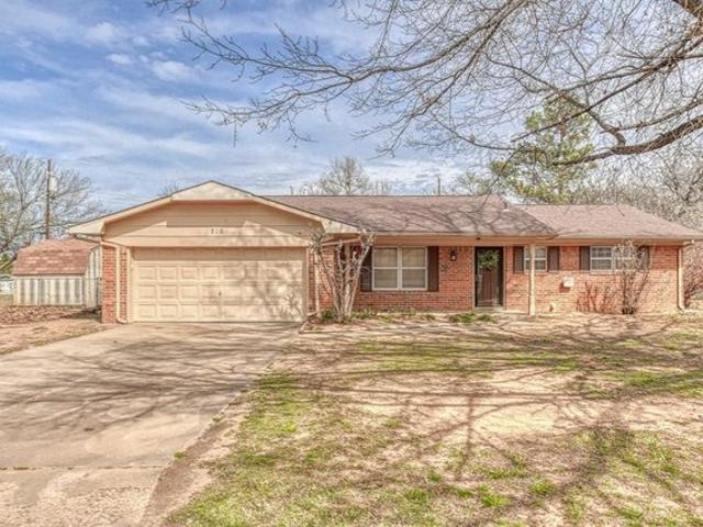 200 Brent St, Meeker, OK 74855