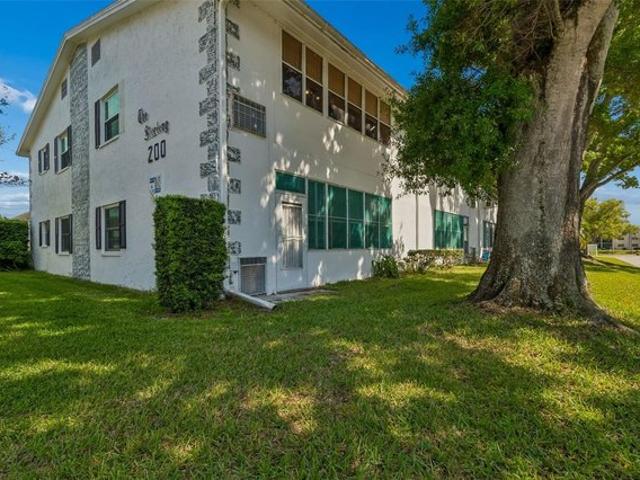 200 Glennes Ln Apt 112, Dunedin, FL 34698