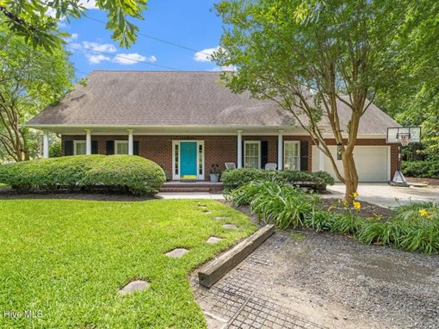 200 Greenwich Ln, Wilmington, NC 28409