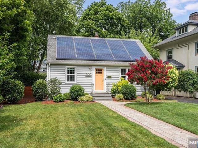 200 Grove St, Montclair, NJ 07042