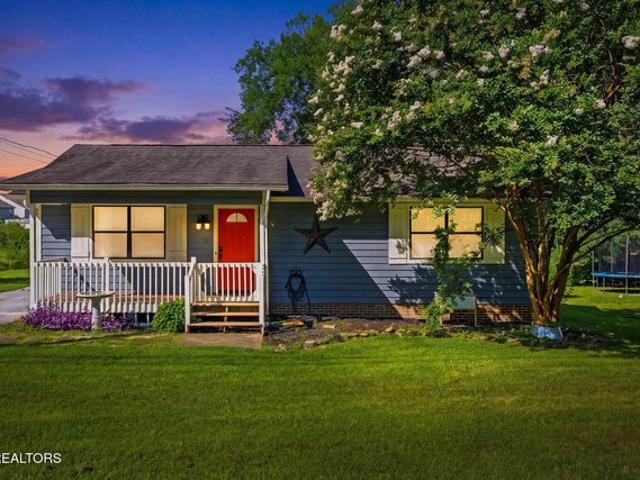 200 Doe Run Blvd, Clinton, TN 37716