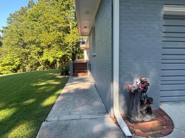 200 Dogwood Circle