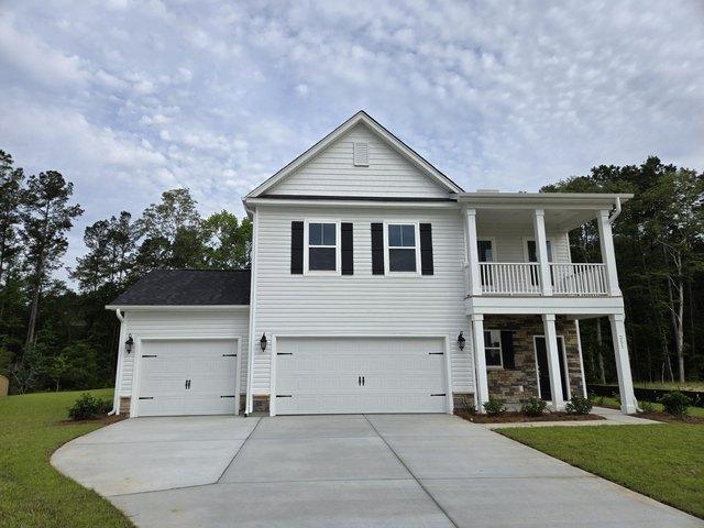 200 Darby Meadow Ln, Ridgeville, SC 29472