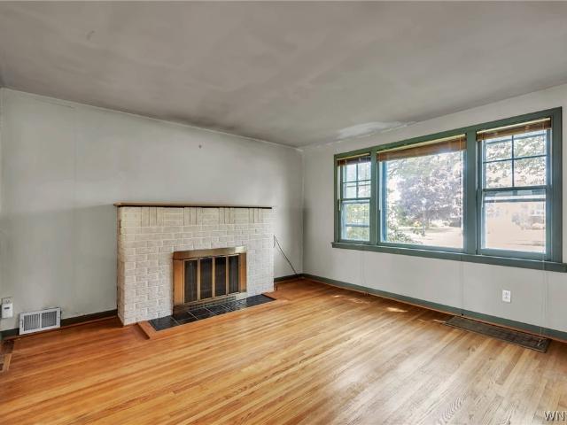 200 Deumant Terrace