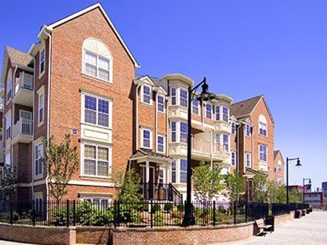 200 Dey St Unit 218, Harrison, NJ 07029