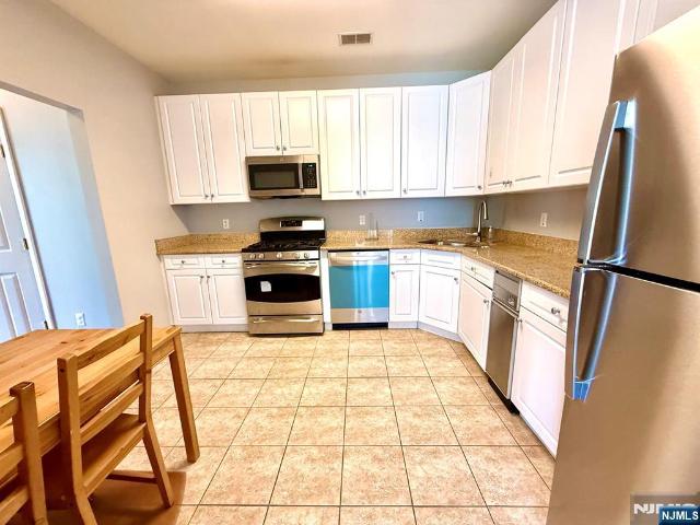 200 Dey Street # 213