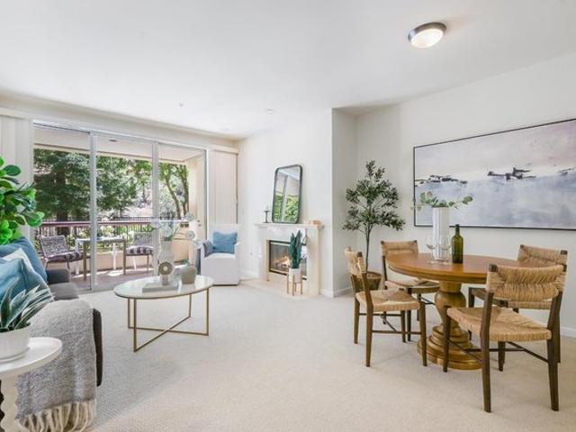 200 Deer Valley Rd Apt 2B, San Rafael, CA 94903