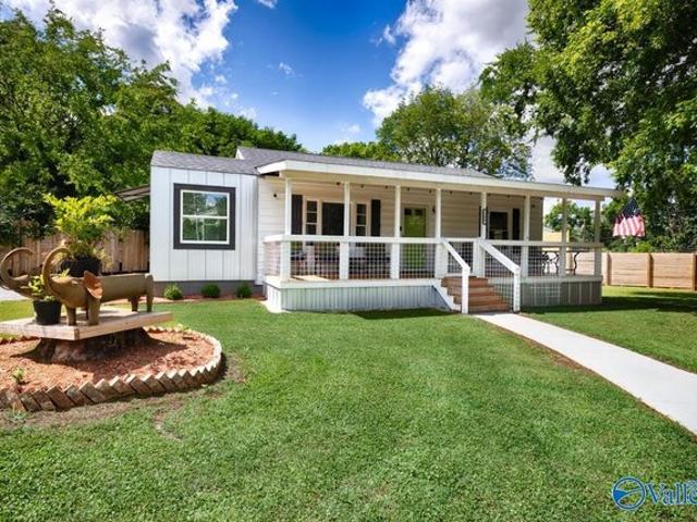 200 Delaware Cir NW, Huntsville, AL 35811