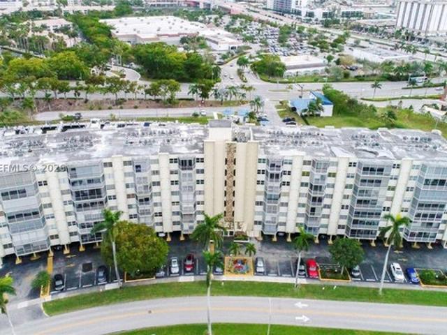 200 Diplomat Pkwy Apt 234, Hallandale Beach, FL 33009